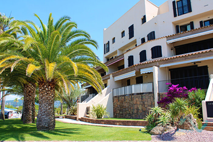 Appartement à vendre - Cogolin, Cogolin Plage, Grand Pont - 1 pièce - 1 chambre