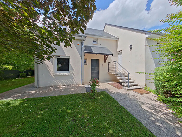 Châtellerault, Est : Maison 8 pièces à vendre