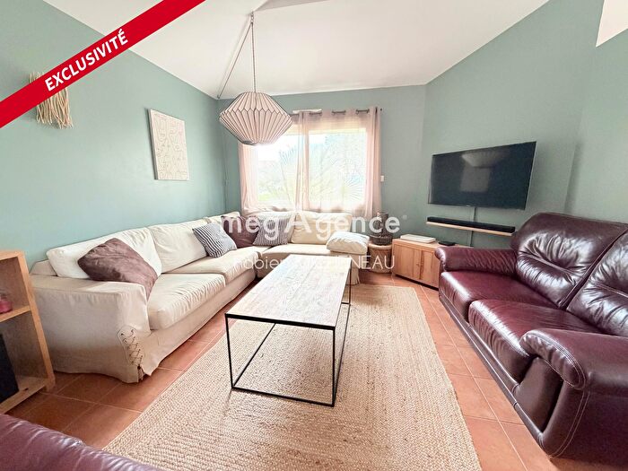 Maison à vendre - La Tessoualle - 7 pièces - 4 chambres