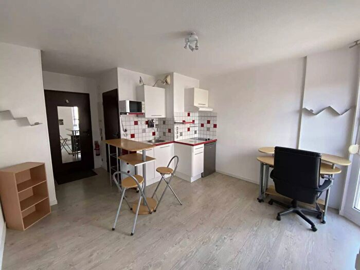 Appartement à louer - Abattoirs, Dijon - 1 pièce