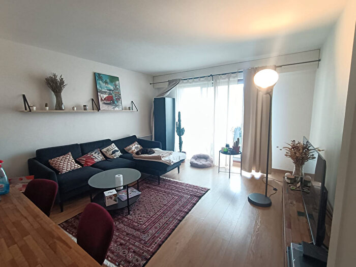 Appartement à vendre - Paris e , Belleville, Saint-Maur - 2 pièces - 1 chambre