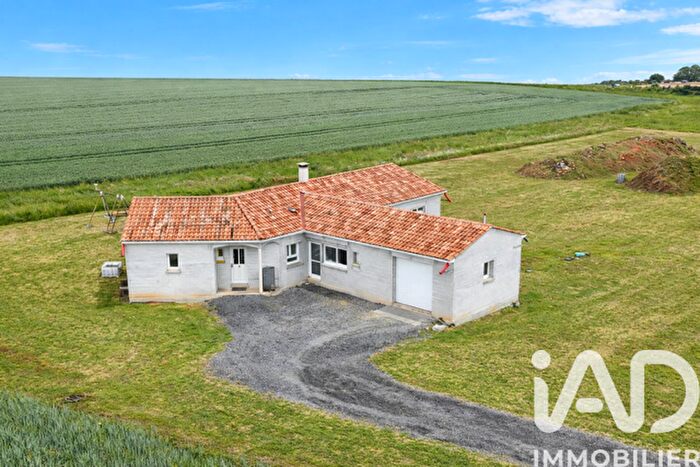 Maison 5 pièces à Les Pins, à vendre