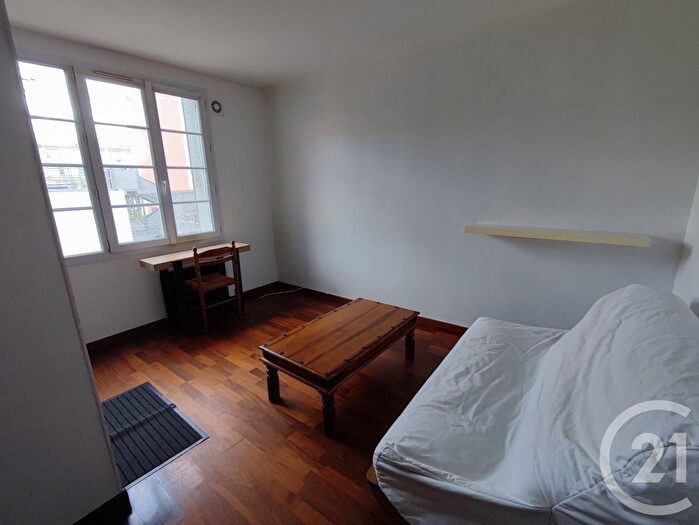 Appartement à louer - Fontenay-sous-Bois, Proche Bois de Vincennes, Rer A - 2 pièces - 1 chambre