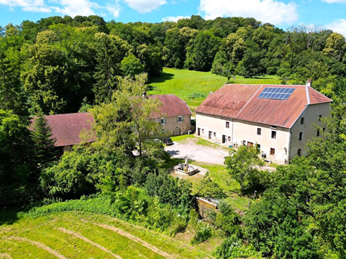 Vellechevreux-et-Courbenans : Maison 6 pièces à vendre