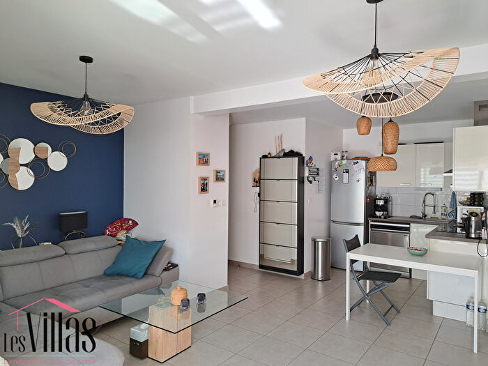 Appartement à vendre - Fleury - 3 pièces - 2 chambres