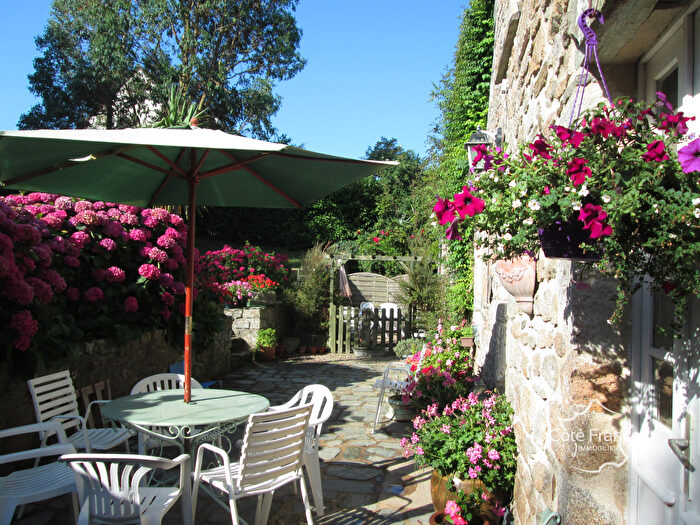 Maison à vendre - Bretteville - 10 pièces - 6 chambres