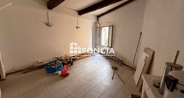 Appartement 1 pièce à vendre à Saint-Mitre-les-Remparts