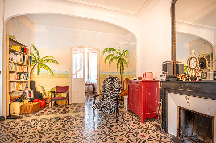 Maison à vendre - Salon-de-Provence, Centre-ville - 5 pièces - 4 chambres