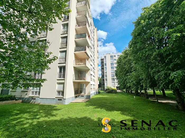 Appartement 4 pièces à Le Plessis-Bouchard, à vendre