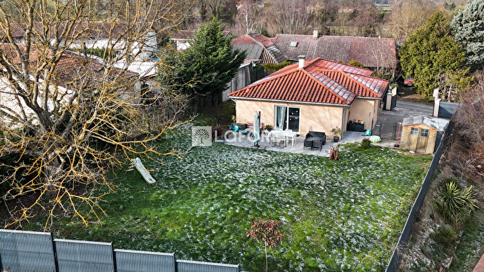 Maison à vendre - Saint-Étienne-sur-Chalaronne - 6 pièces - 4 chambres