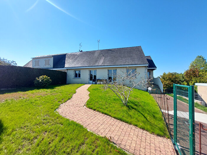 Maison à vendre - Baugé - 7 pièces - 5 chambres