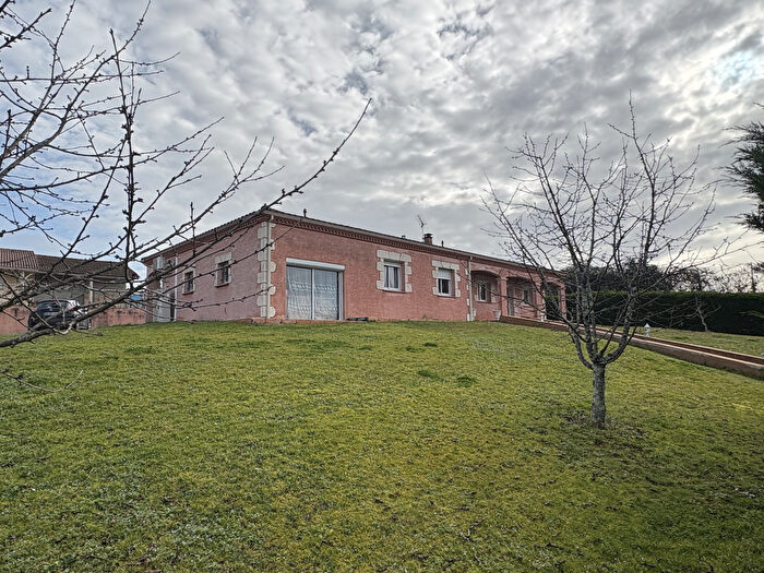 Maison à vendre - Fumel - 8 pièces - 4 chambres