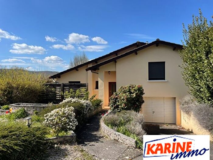 Fontaines-Saint-Martin : Maison 5 pièces à vendre