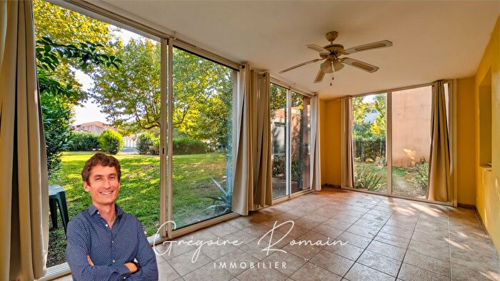 Appartement à vendre - Saint-Martin-de-Crau - 3 pièces - 2 chambres