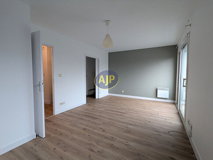 Appartement à louer - Nantes, Hauts-Pavés, Saint-Pasquier, Saint-Félix, Université - 1 pièce