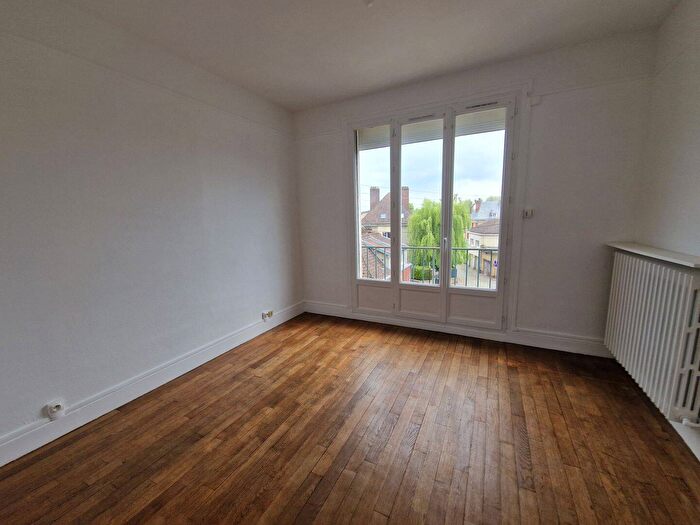 Gournay-en-Bray : Appartement 3 pièces à louer
