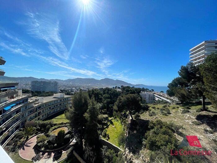 Appartement à louer - Marseille ème arrondissement - 2 pièces - 1 chambre