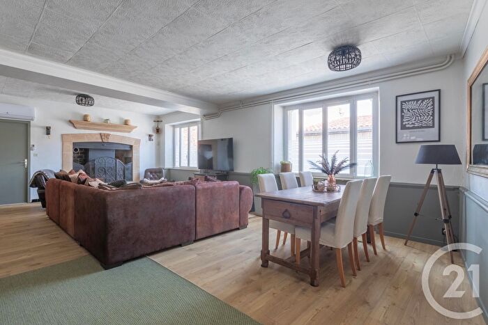 Maison 9 pièces à vendre à Valderiès