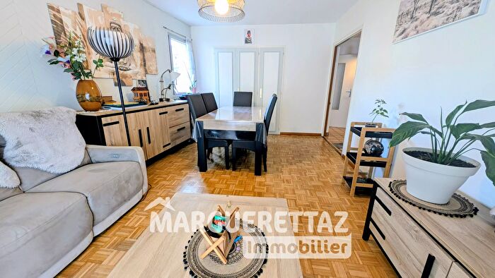 Appartement à vendre - Saint-Jeoire - 3 pièces - 2 chambres
