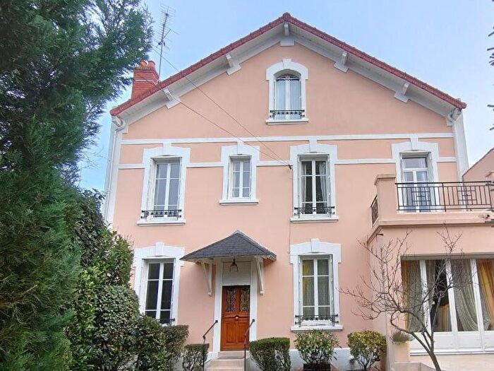 Maison à vendre - Vichy - 6 pièces - 3 chambres