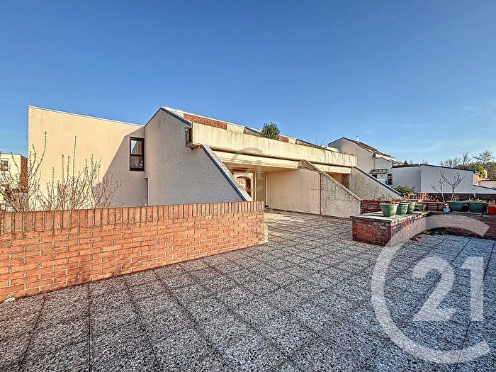 Appartement à vendre - Champs-sur-Marne, Le Luzard, Picasso - 5 pièces - 3 chambres