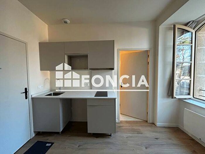 Appartement à louer - Centre Ville Historique, Auray - 1 pièce