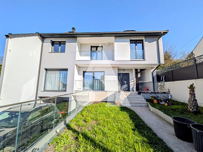 Maison à vendre - Cormeilles-en-Parisis, Alsace Lorraine - 7 pièces - 5 chambres