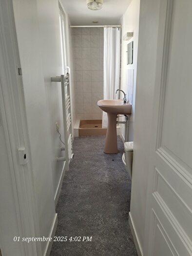 Appartement à louer - Malesherbes - 2 pièces - 1 chambre