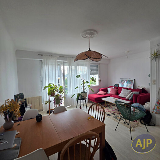 Appartement 3 pièces à Vannes, Ouest, à vendre