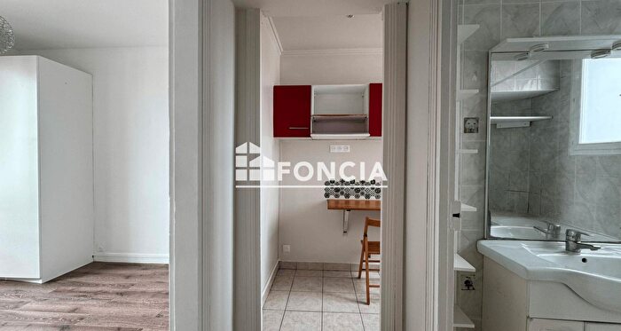 Appartement 1 pièce à vendre - Clichy, République, Victor Hugo