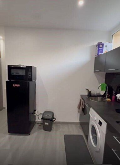 Appartement à louer - République-Gare-Porte de Paris, Saint-Denis - 1 pièce