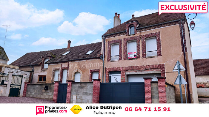 Maison 7 pièces à Fontaine-Denis-Nuisy, à vendre