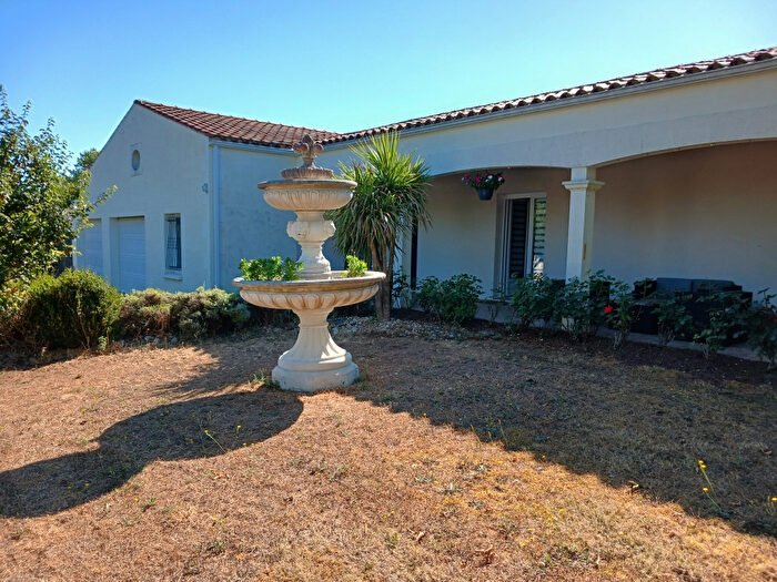 Maison 8 pièces à vendre - Saint-Jean-d'Angély