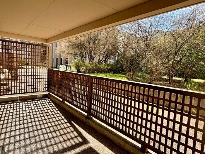 Appartement à louer - Centre Ville, Chambéry - 1 pièce