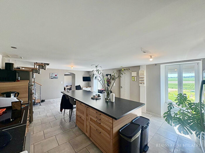 Maison 4 pièces à Sossais, à vendre