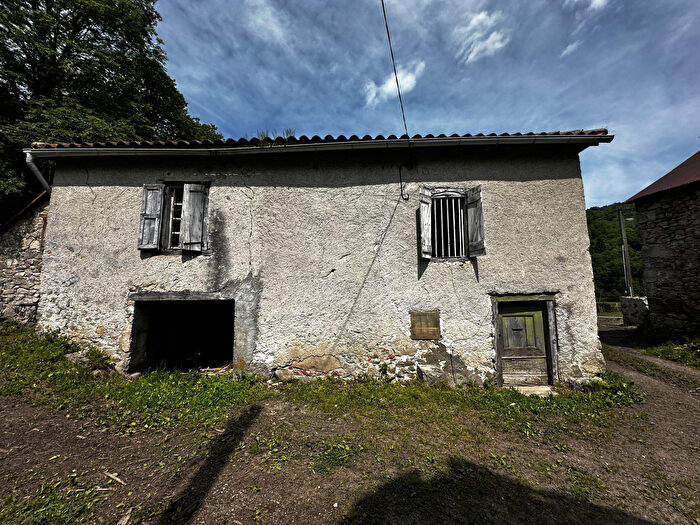 Maison à vendre - Ercé - 3 pièces - 1 chambre