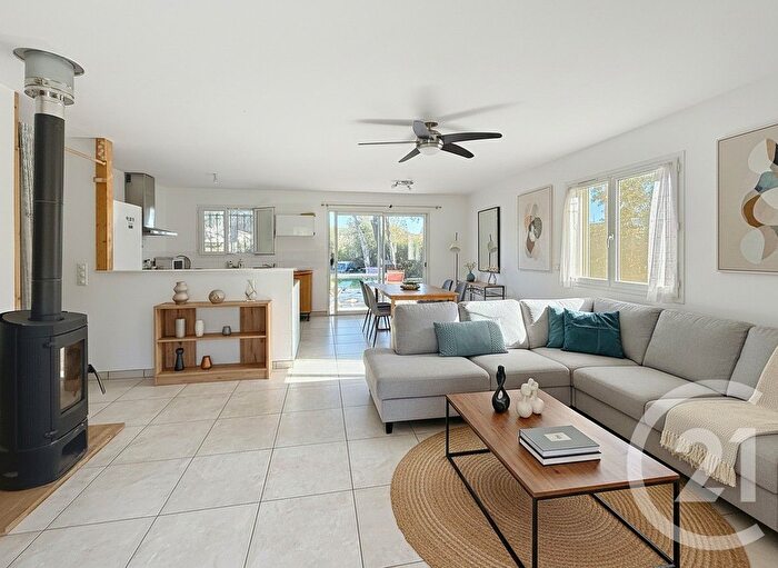 Maison à vendre - Prunelli-di-Fiumorbo - 4 pièces - 3 chambres