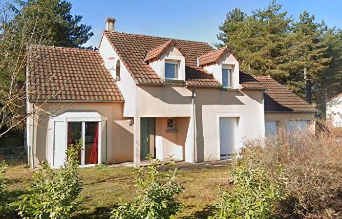 Maison à louer - Bourges - 6 pièces - 5 chambres