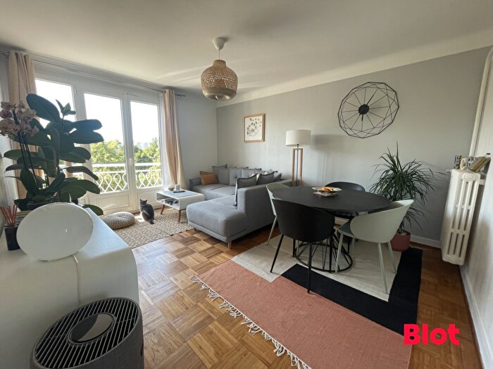 Appartement 3 pièces à vendre - Quartiers Nord-Est, Jeanne dArc