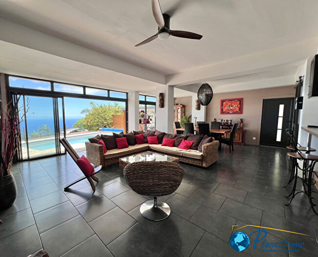 Maison à vendre - Les Trois-Bassins, Centre-ville, Bois de Nèfles - 6 pièces - 4 chambres