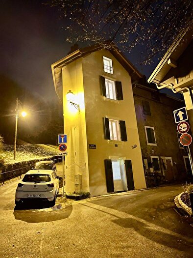 Maison à louer - Centre Ville Est, Thonon-les-Bains - 3 pièces - 2 chambres