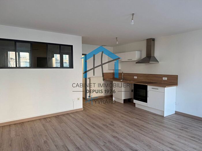 Appartement 4 pièces à Centre, Rive-de-Gier, à louer