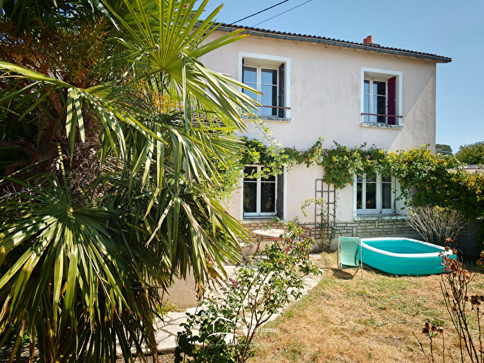 Maison 6 pièces à vendre à Lezay