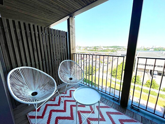 Appartement à louer - La Saussaie Beauclair, Rosny-sous-Bois - 3 pièces - 2 chambres