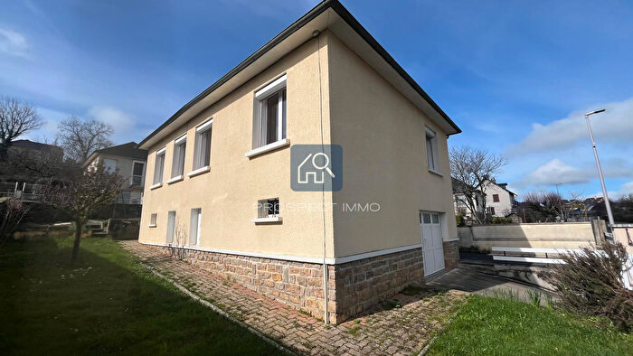 Maison à vendre - Laissac - 4 pièces - 3 chambres