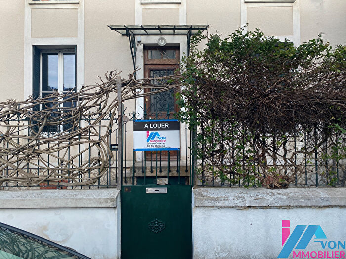 Appartement à louer - Avon, Centre-ville, Village - 4 pièces - 2 chambres