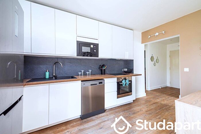 Appartement à louer - Les Résidences, Palaiseau - 1 pièce - 1 chambre