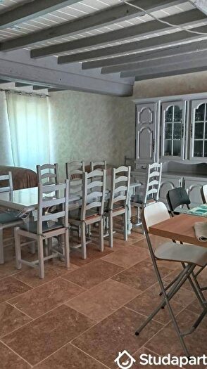 Appartement à louer - Montagny-Lès-Beaune - 1 pièce - 5 chambres