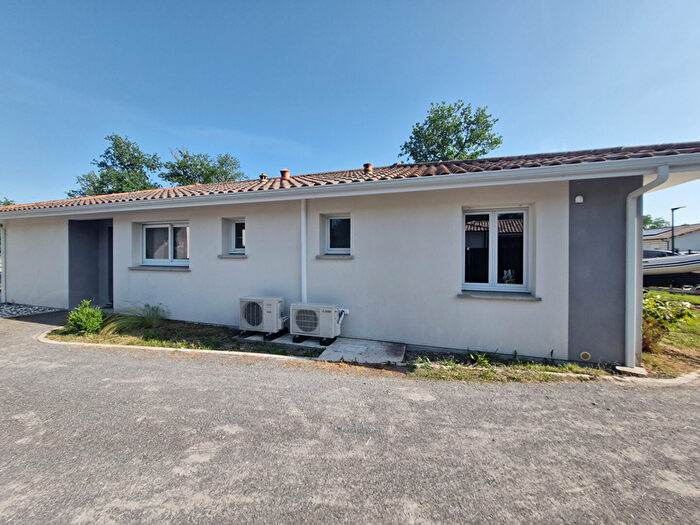Maison 4 pièces à Salles, à vendre