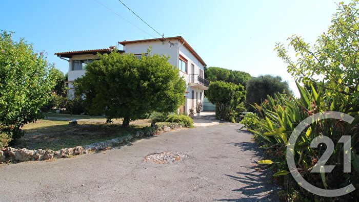 Maison à vendre - Cagnes-sur-Mer, Les Colettes - 12 pièces - 7 chambres